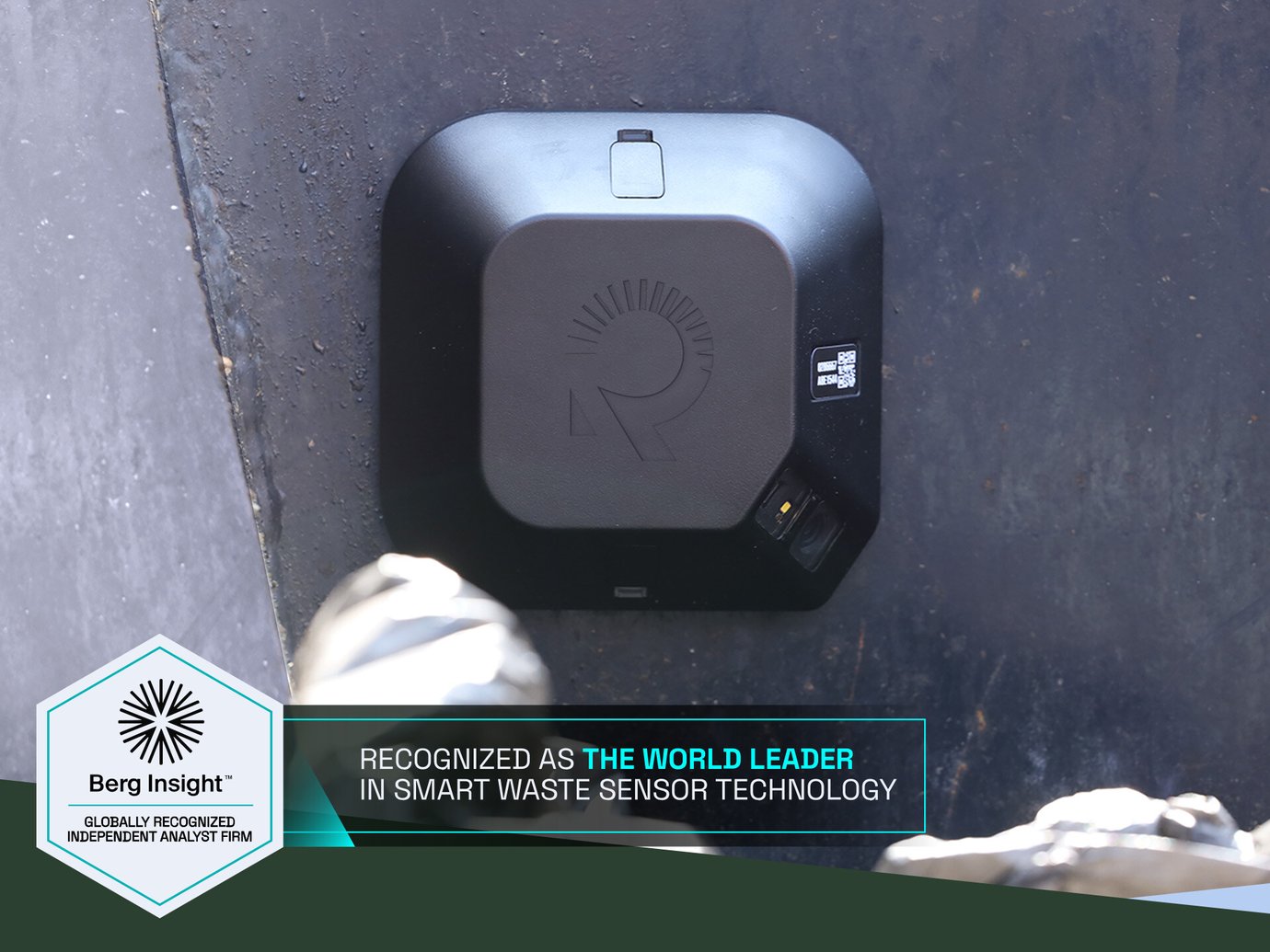 Waste Metering™ - Dumpster Monitoring Technology | RoadRunner